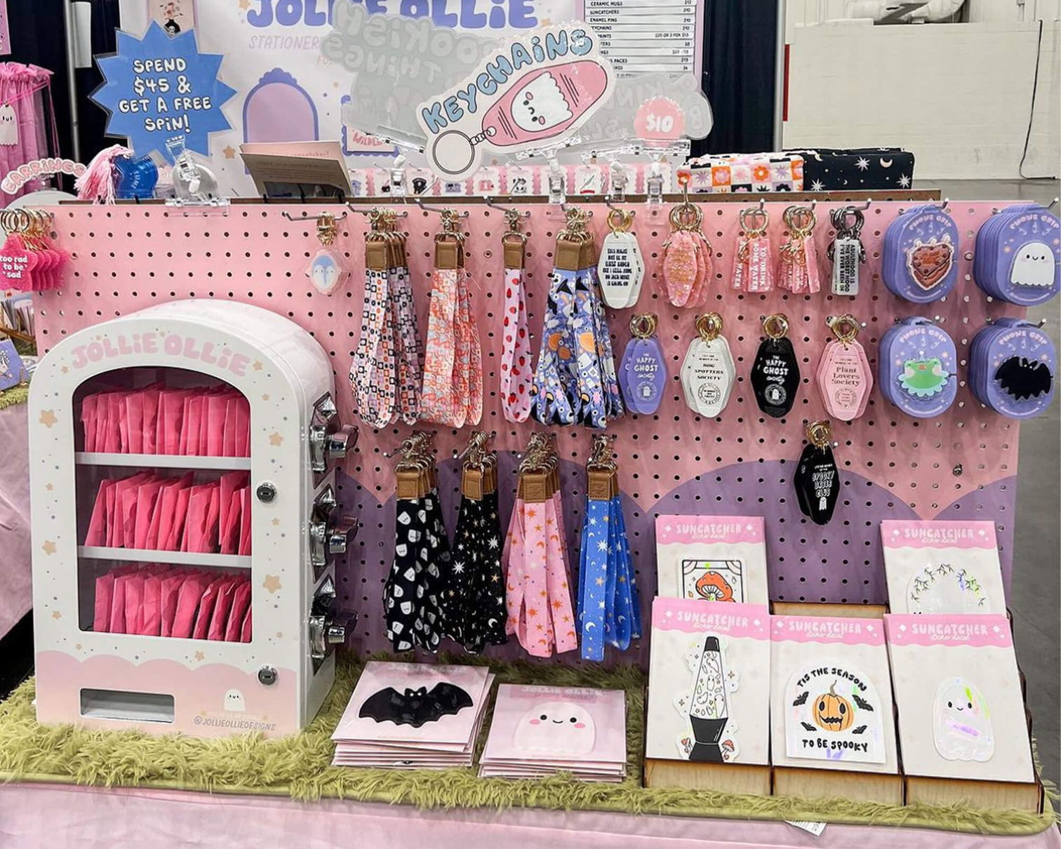 The ArtVend 100: Tabletop Vending Machine for Artists